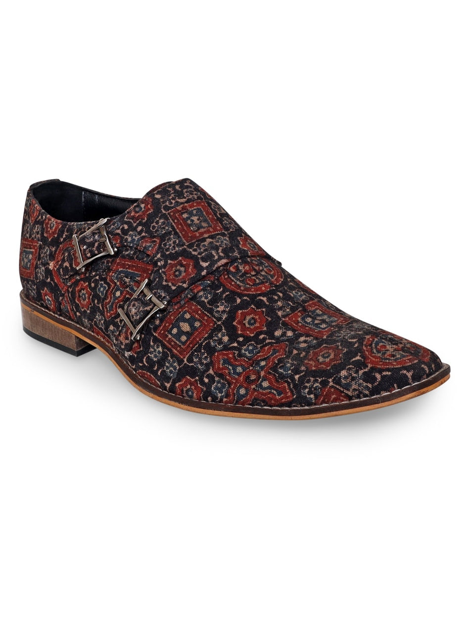 Handmade Designer Shoes Inspired by Indian Art and Textile @KANVAS – Kanvas